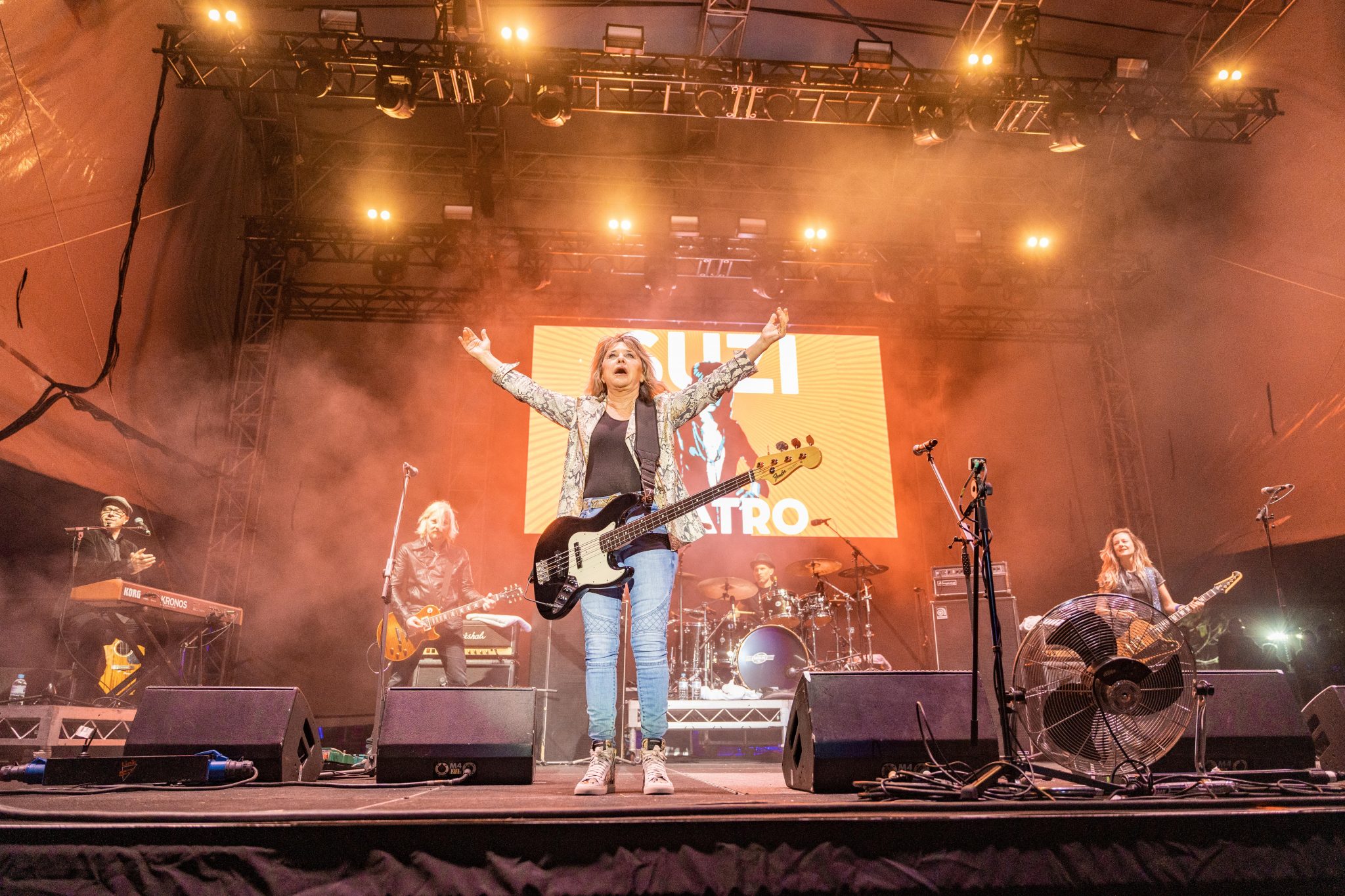 The C With Suzi Quatro Live Concert Reviews Perth