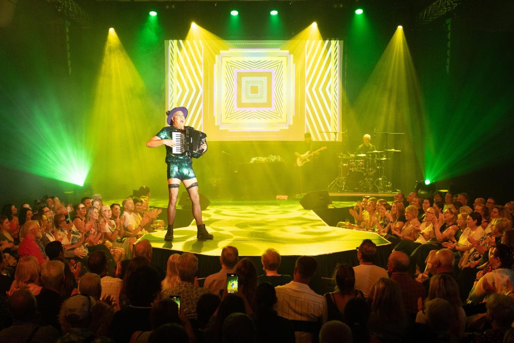 Live Review - HANS: DISCO SPEKTAKULÄR at The Fringe World Festival ...