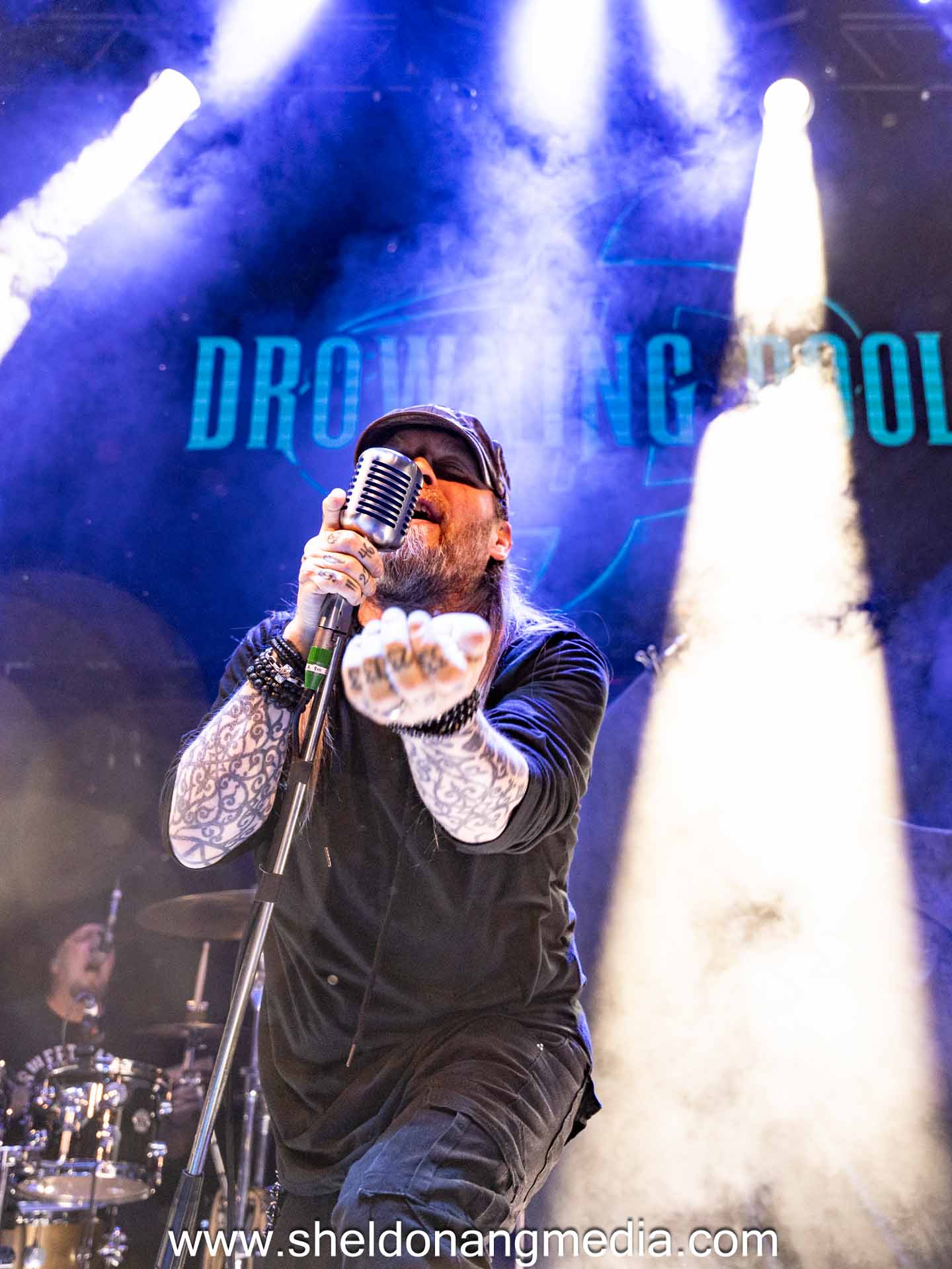 Photo Gallery: Alien Ant Farm and Drowning Pool in Perth 2025 - Sheldon ...