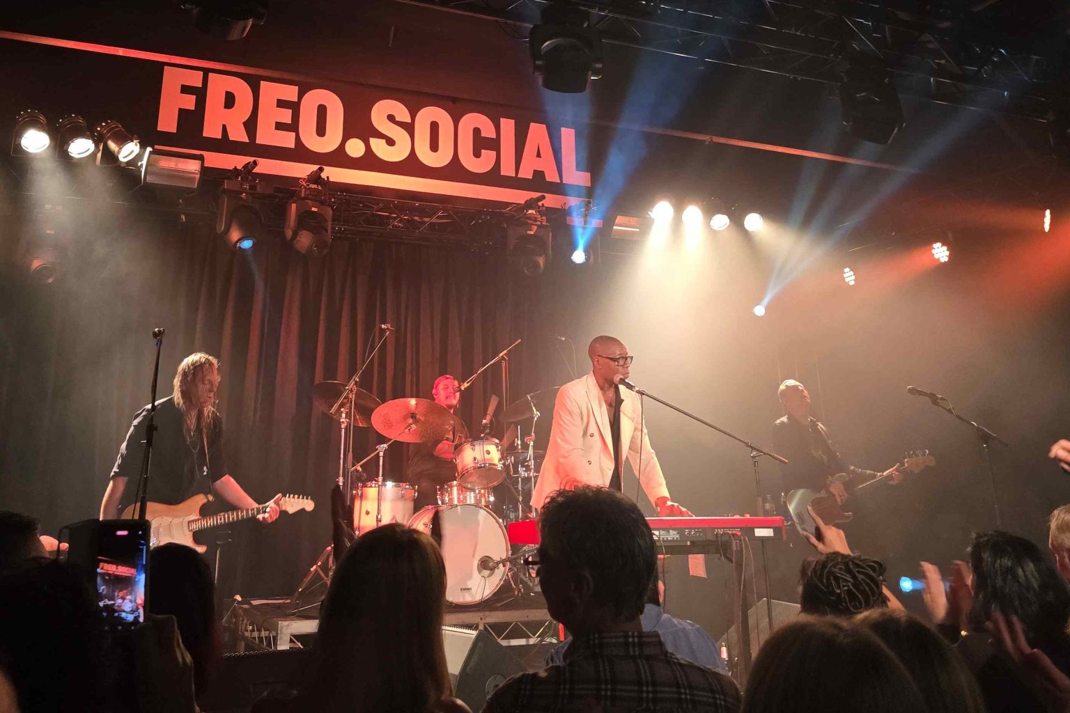 LIVE REVIEW: ROACHFORD – Then and Now Greatest Hits Tour - Sheldon Ang ...