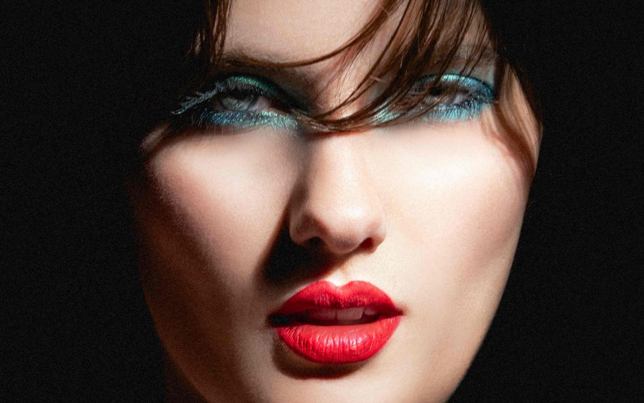 Emeline Shares Propulsive New Single + Video ‘Emotional Virgin ...