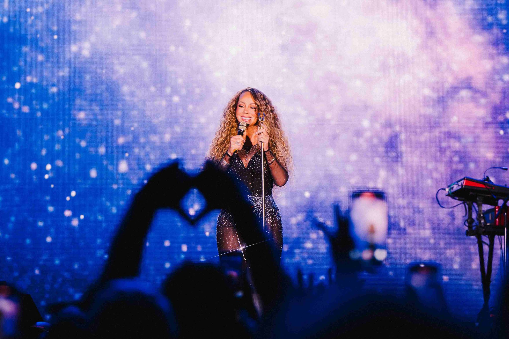 Live Review: Fridayz Live 2025 Featuring Mariah Carey and Pitbull ...